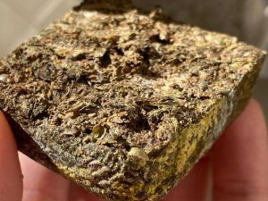 Prensado: o que é, como é feito e como lavar a maconha prensada